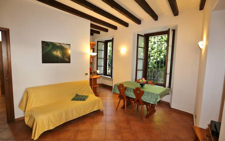 2-zimmer-wohnung Im Zentrum Von Cannobio - Cannobio