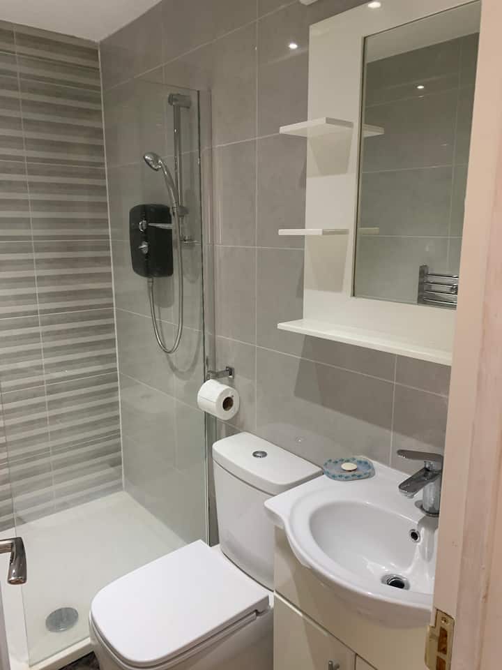 A Clean, Safe Space To Rest - Ruislip