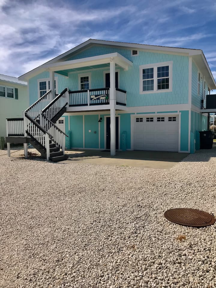 Reel Lucky- A Canal Home - Holden Beach, NC