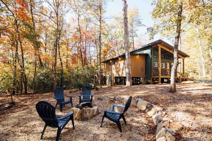 Accessible Cabin In Dahlonega Near Hiking/wineries - Dahlonega, GA