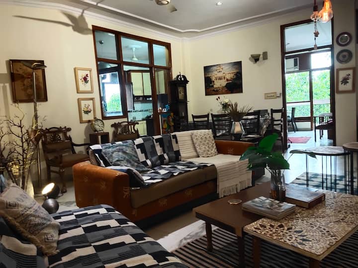 Largebedroom*downtown*lushgreen Viewpvt.patio+bath - New Delhi