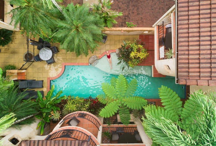 Villa San Michele - In The Heart Of Macrossan St - Port Douglas