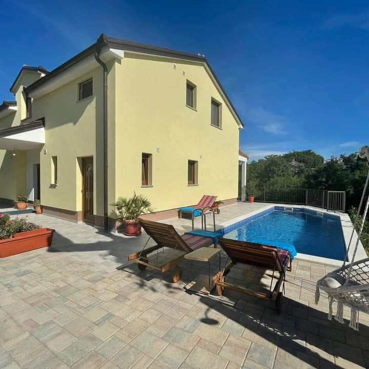 Villa Jozi, Gabonjin 102 B, 51511 Malinska - Krk