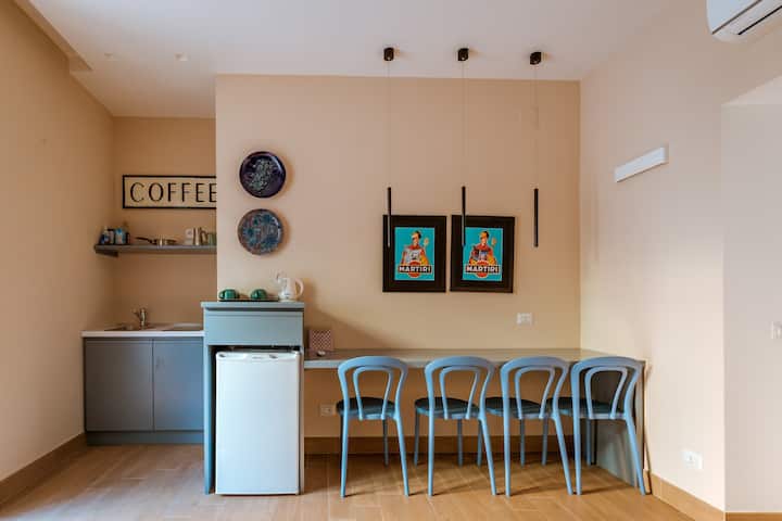 Jacqueline Apartment | Piazza Bellini - Nápoles