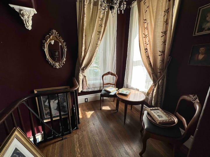 Crown Jewel Of Niagara Falls - Niagara Falls