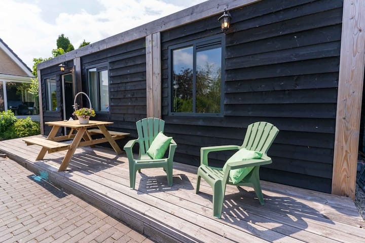 Bungalow In The Heart Of Holland. - Gouda