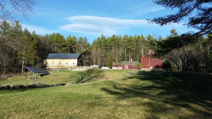 Farmstead Escape: Library Room Suite - Concord, NH