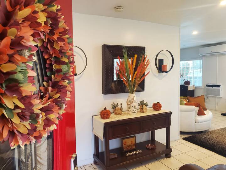 Cozy Room In Comfortable House. "Zulu" - Monrovia, CA
