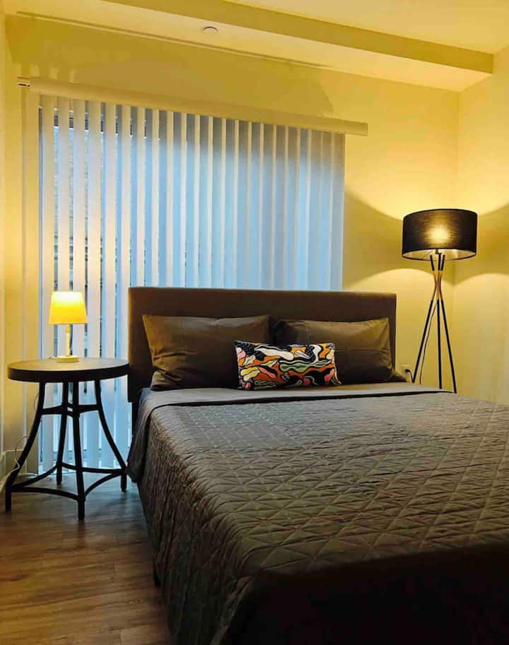 Spacious Room For Rent - West Hollywood, CA