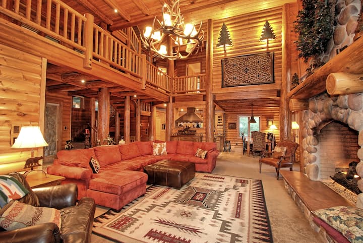 Luxury Mountain Home. Hot Tub. Theater. 6 Bedrooms - Sundance, UT
