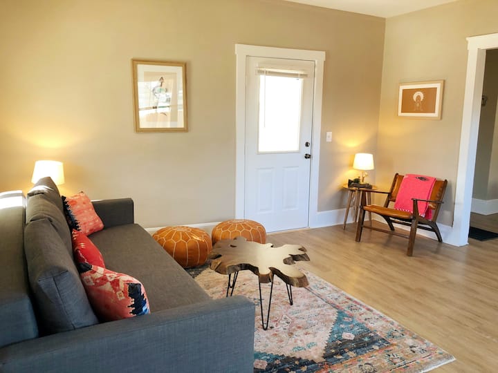 Charmer On 2nd - Beautiful Home 2 Blocks From Main - Trinidad, CO