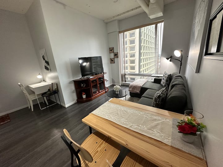 500+ Edmonton Vacation Rentals | Houses and Apartments | Airbnb