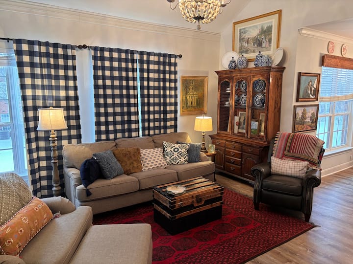 Game Day / Fall Move-in / Graduation Rental - Oxford, MS