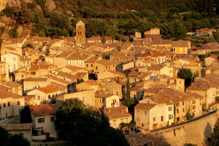 "Studio Romantique" Au Coeur Du Village - Moustiers-Sainte-Marie