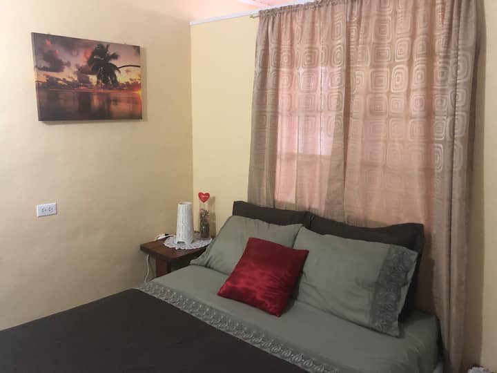 Cozy Apartment Short Drive Away From  Palm Beach - Aruba