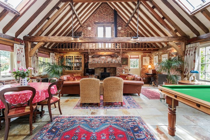 The Barn At Logmore - Dorking