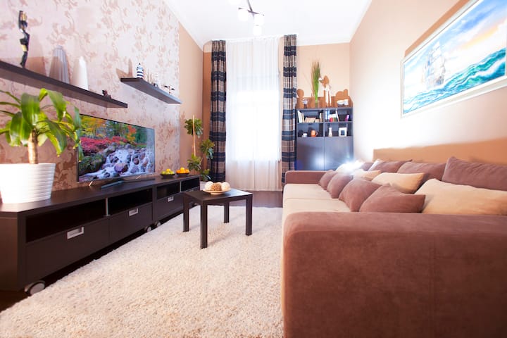 Authentic Best Westend Apartman - Budapest