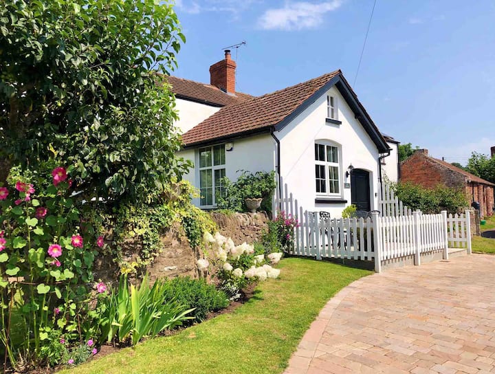 The Old Hall: Peaceful Rural Retreat Close To Town - Symonds Yat