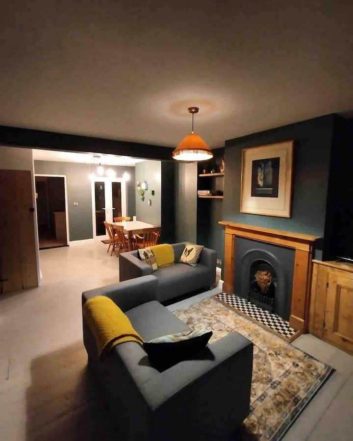 Chic And Charming Cottage Close To City Centre - Canterbury