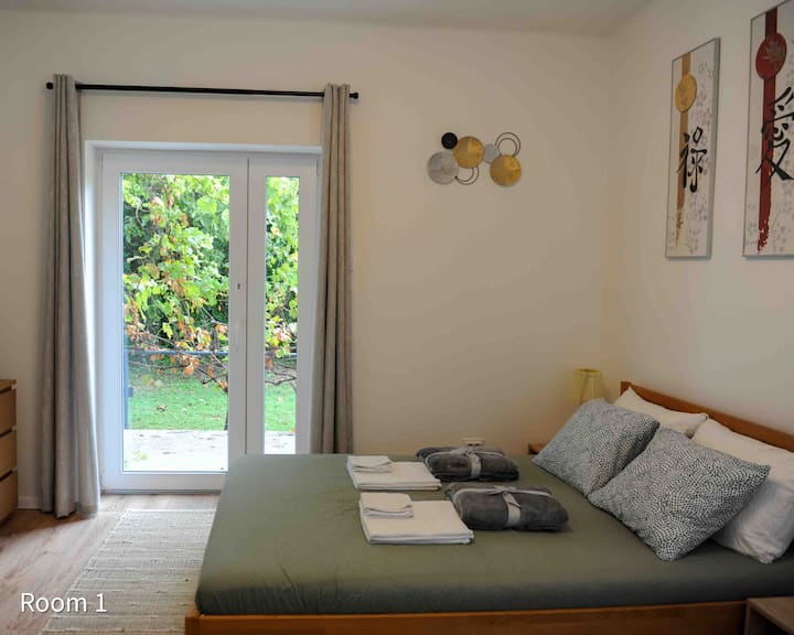 Quiet, Green, Relaxing Place_ 2 Bedroom Apartment - Balatonfüred
