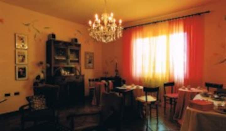 B&b Dei Cappuccini Camera Arancio  Bagno Privato - Acqui Terme