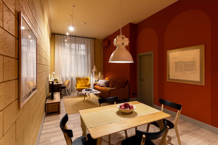 Stylish Loft W Power Backup In City Centre - Kiev
