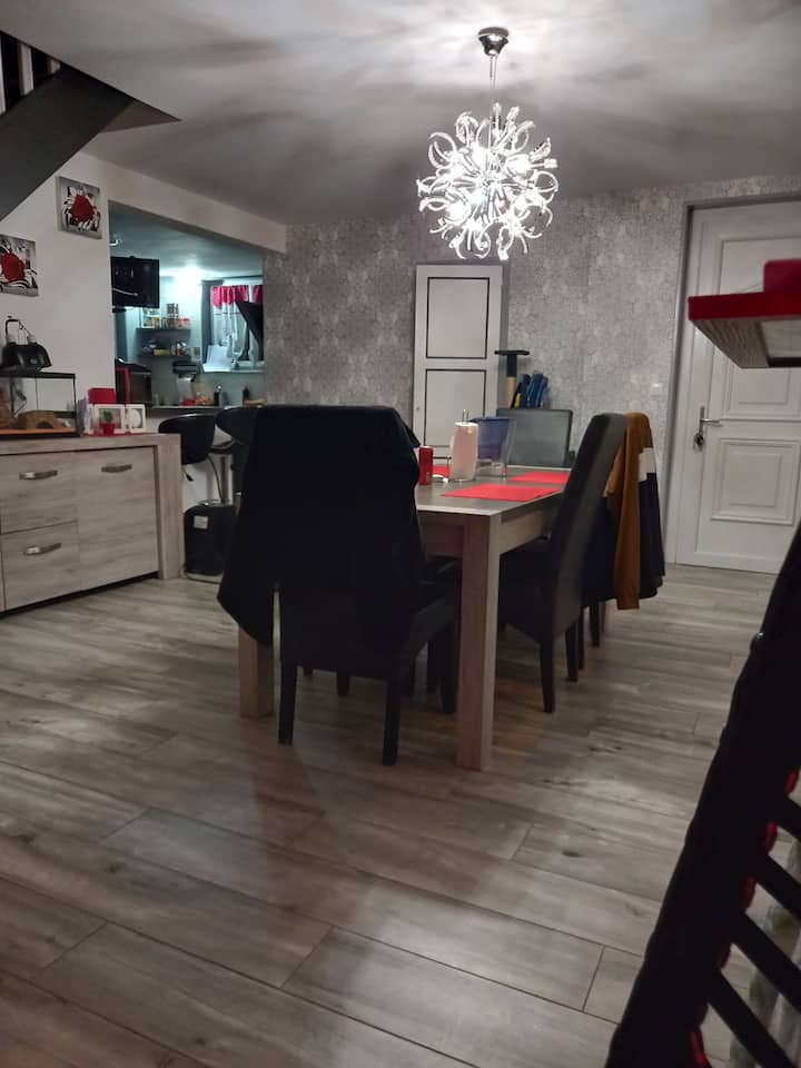 Maison Entière Avec Jardin – Calme Et Confortable - Saint-Lô
