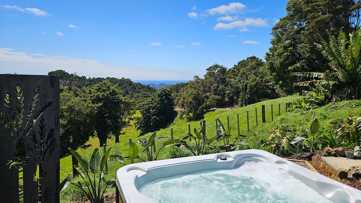 Cabin Fever On The Tutukaka Coast - Tutukaka