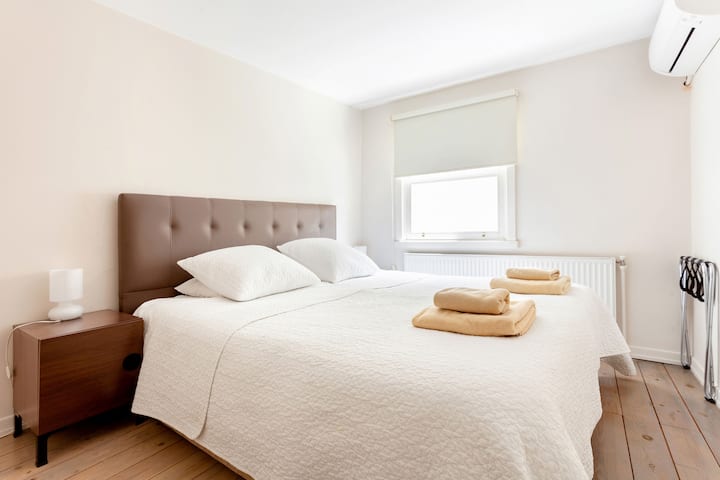 Bright 1+1 Apartment With Balcony - Beyoğlu