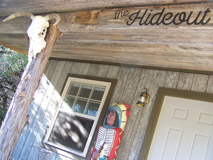 "The Hideout" At Round Mountain Ranch - Lake Travis, TX