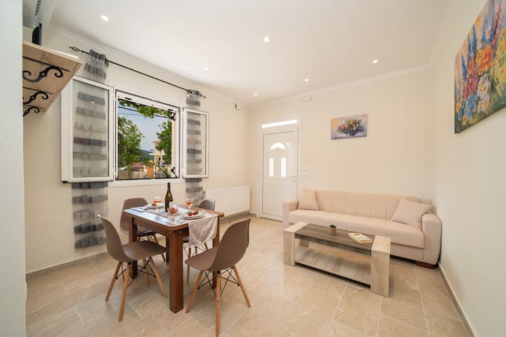 Ira's House - Agia Effimia