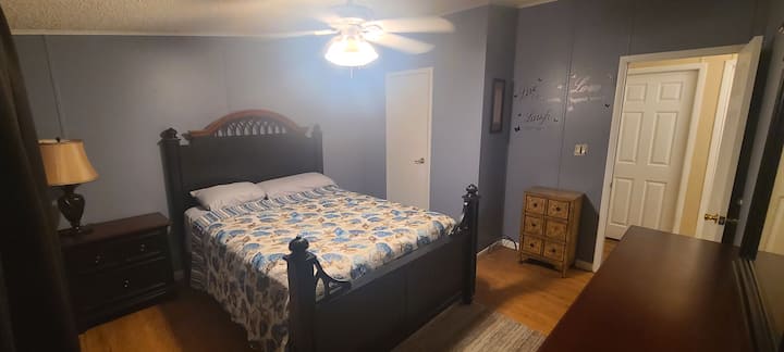 Dog Lover Inn - Wildwood, FL