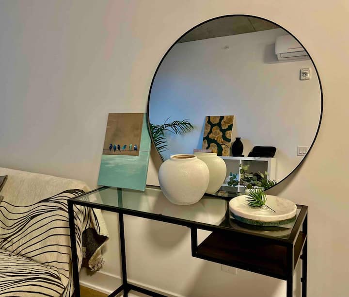 Newcondo-next To Metro-near Uqam -1 Bedr - Montreal
