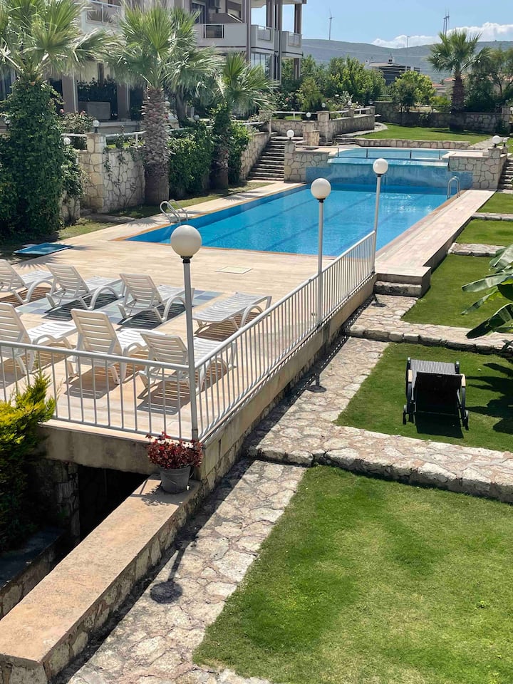 Alacati City Villa 3+1 Ressort With Pool. - Alaçatı
