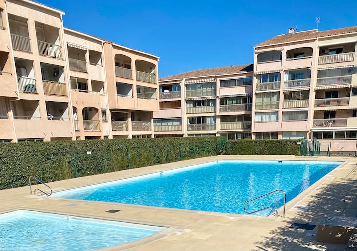 Appartement Sainte Maxime Avec Piscine. - Sainte-Maxime