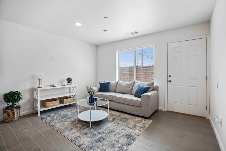 Brand New Home Central Location Near Downtown - Modesto, CA