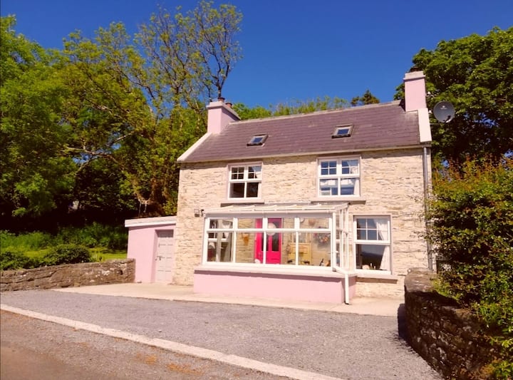 Moymore Cottage. The Ideal Getaway Location - Doolin