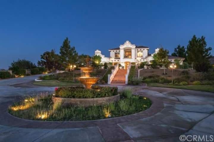 Desert Oasis, Villa Estate, Spanish Mission-style - Little Rock Lake, Juniper Hills