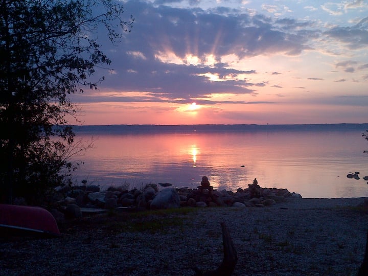 Beautiful Waterfront Log Home On Georgian Bay! - Owen Sound