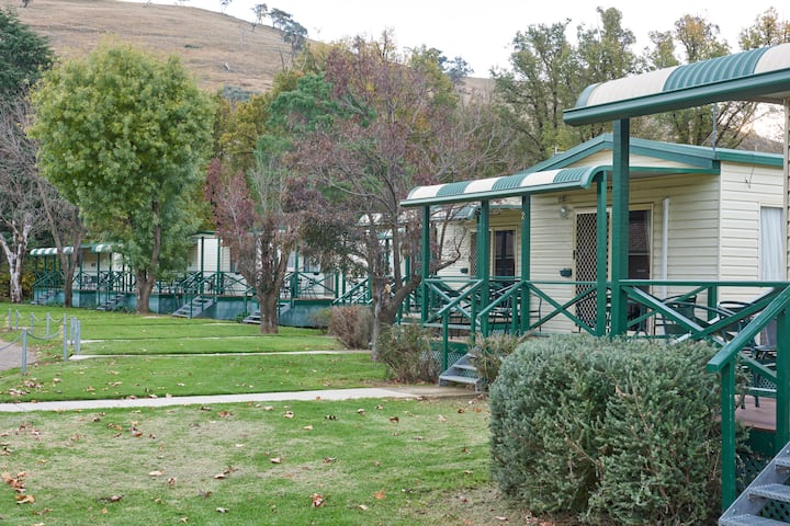 Family Cabin - Gundagai