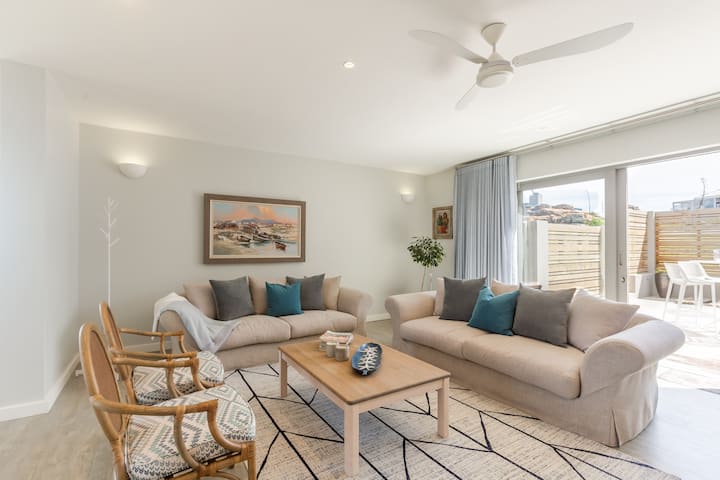 Upmarket Apartment In Stunning Wild Side Position - Saint Francis Bay