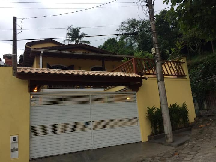 Casa Ideal Para Famílias! No Centro, Com Tudo! - Ilhabela