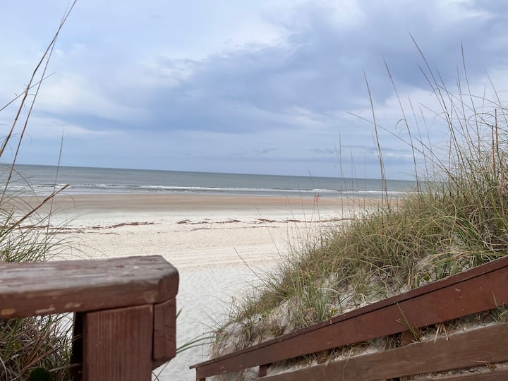 Poolside Beach Condo In Beautiful Saint Augustine - Matanzas State Forest, St. Augustine