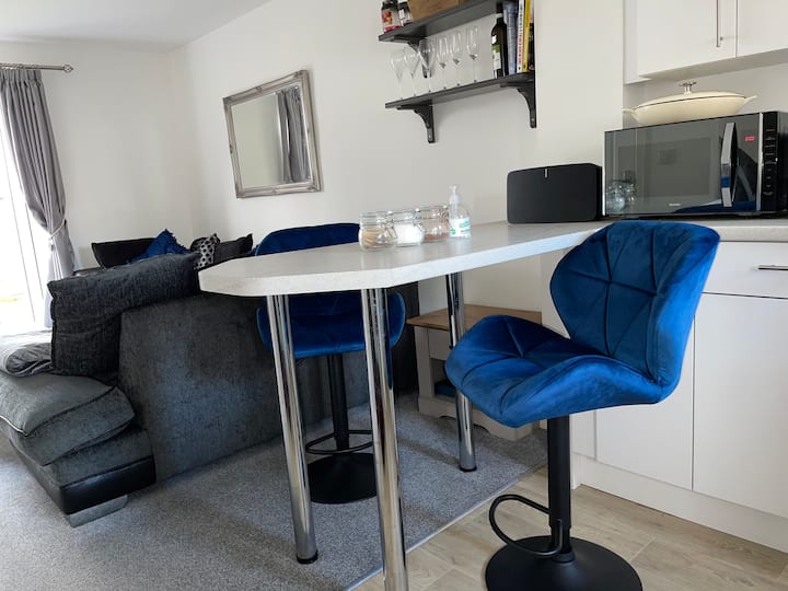 Modern 2 Bed Waterfront House Near Barry Island - Barry