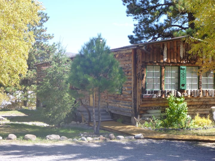 Summit Cabin @ Riverbend Resort - South Fork, CO