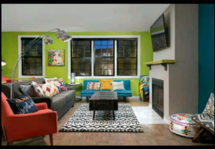 Lincoln Park Getaway Chicago Subwaythemed Unit 2 - Chicago, IL