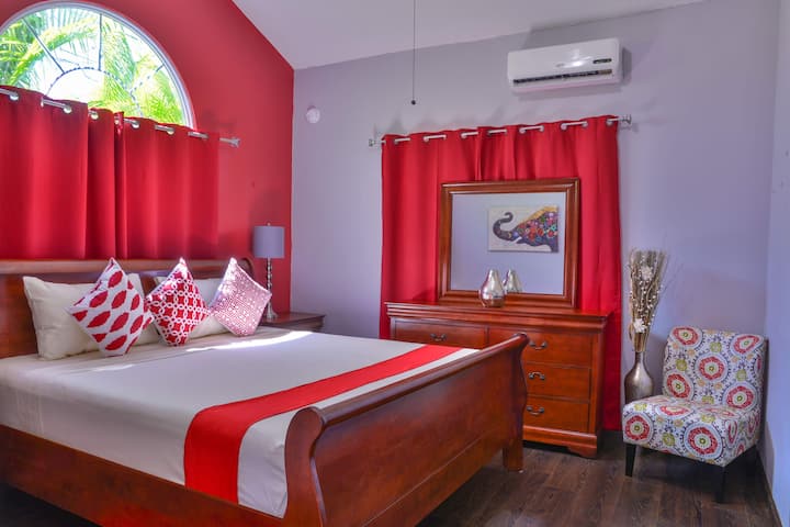 Kingston Vacation Rentals | House and Villa Rentals | Airbnb