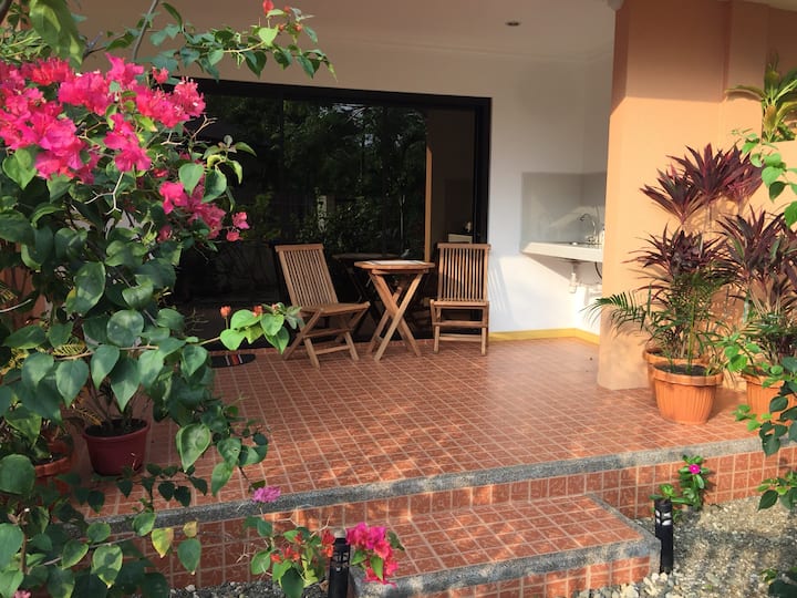 Bing’s Garden 3 - Beautiful Garden & Pool - Panglao