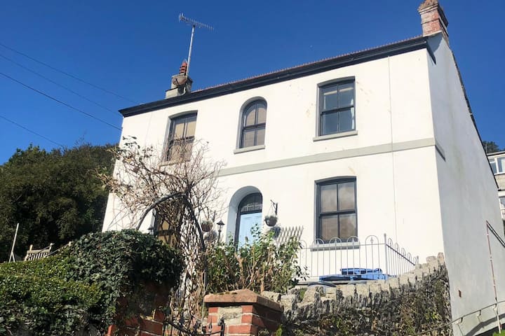 Spacious Holiday Home With Garden / Wifi & Sky - Looe