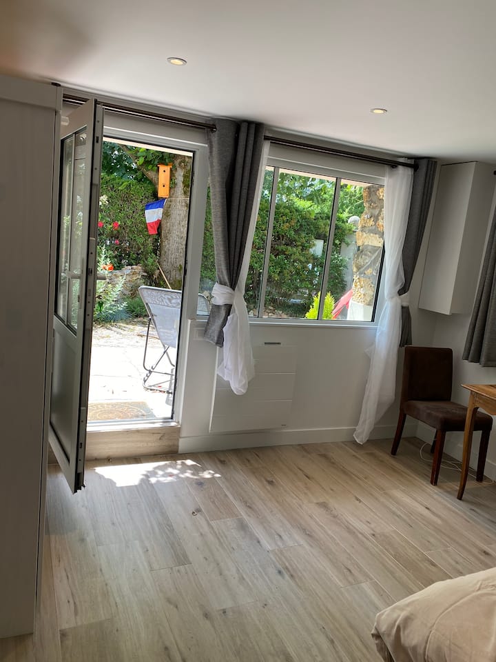 Modern Studio Nr Stations, Paris & Versailles - Chaville